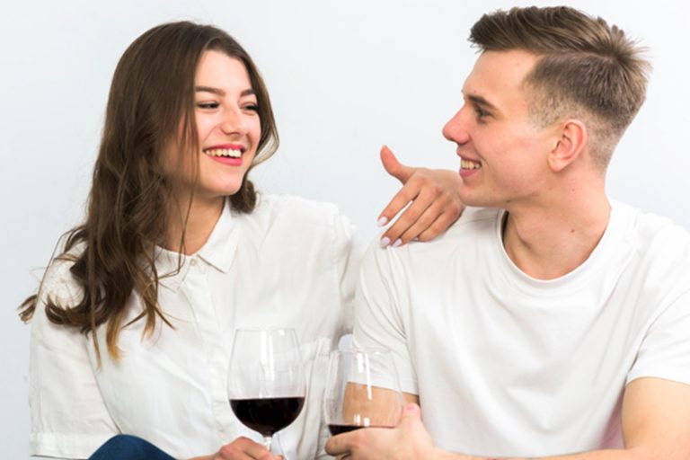 55 temas de conversación para entretener a tus amigos - Métodos Para Ligar